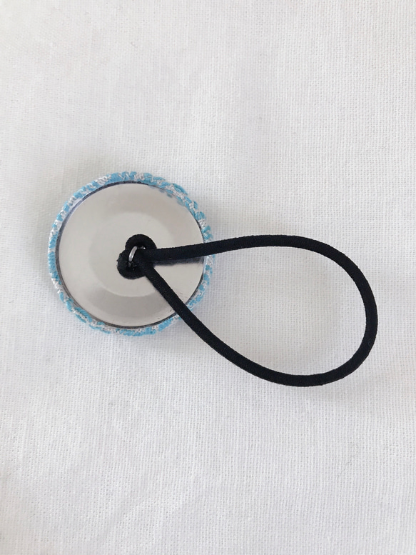 再＊ 布色⑤〜⑧ ブローチ、ヘアゴム他〈松笠〉3.8cm ブローチ irotoridori 通販 4089594｜Creema(クリーマ)