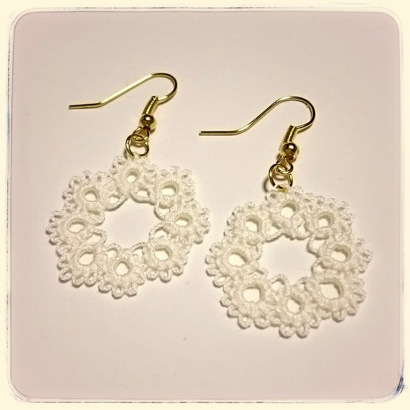 お花モチーフピアス ピアス（フック・チェーン） さちばなな 通販 2026565｜Creema(クリーマ)