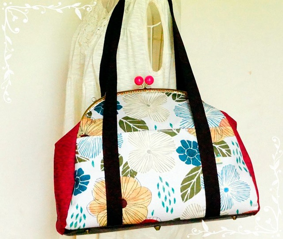 【値下げ】2way北欧柄 前後ポケットつき♪あめ玉がま口バッグ【特大】 トートバッグ プロフ必読☆たくかい 通販｜Creema(クリーマ)