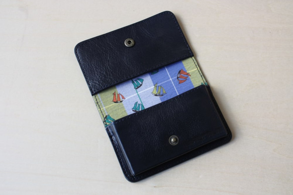 牛革とリバティープリントの名刺ケース ネイビー 名刺入れ・カードケース nasturtium 通販 2191031｜Creema(クリーマ)
