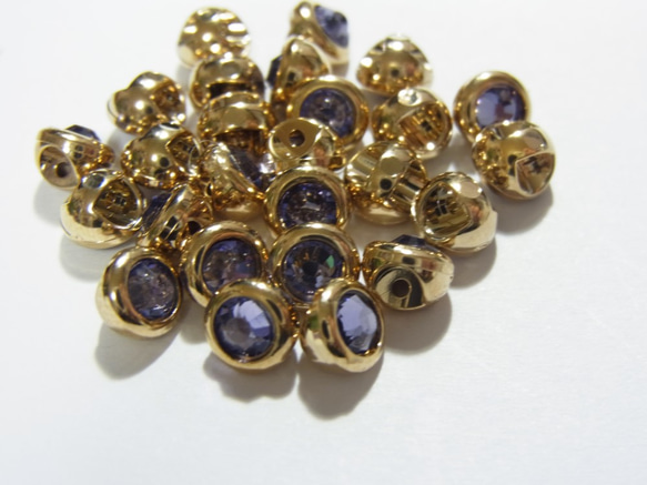 プレシオサ 台付ラインストンボタン タンザナイト 6mm 7個入り ボタン ロング・ショット 通販 3087665｜Creema(クリーマ)