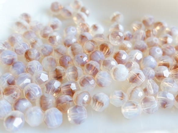 50個 ドイツヴィンテージ・ギブレ・ガラスビーズ【乳白×ブラウン】7.8ミリ その他素材 ㈱サクラシーエス 通販 8923172｜Creema ...