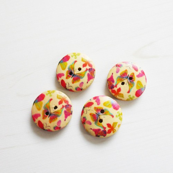 ウッドボタン 蝶 ボタン avoir du coeur 通販｜Creema(クリーマ)